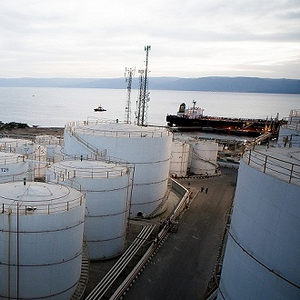 中国首个民营大型LNG接收站投产_手机新浪网