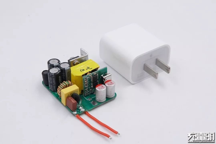 这套30W快充厉害了：自主电源芯片、PD认证协议，35款设备全兼容__财经头条