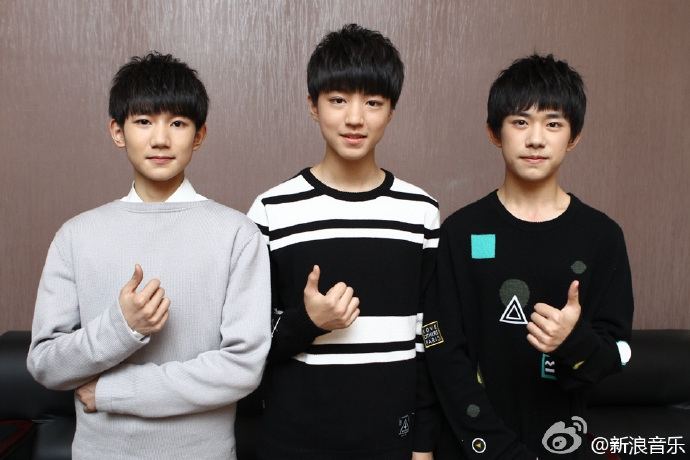 TFBOYS代言阿凡题广告POSE被赞新颖_手机新浪网