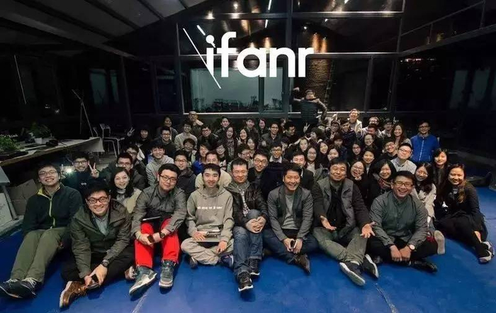 爱范儿上市了，CEO王伟兴说：“我们跟虎嗅、36Kr截然不同。” | 早茶__财经头条__新浪财经