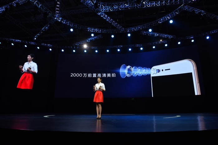 高颜值自拍神器HUAWEI nova 2发布 售价2499元起_手机新浪网