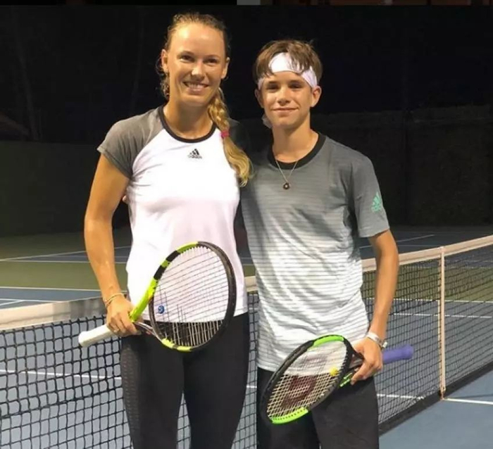 重磅新瓜！15岁片酬2500万的她，和16岁身家4400万的他，在一起了...