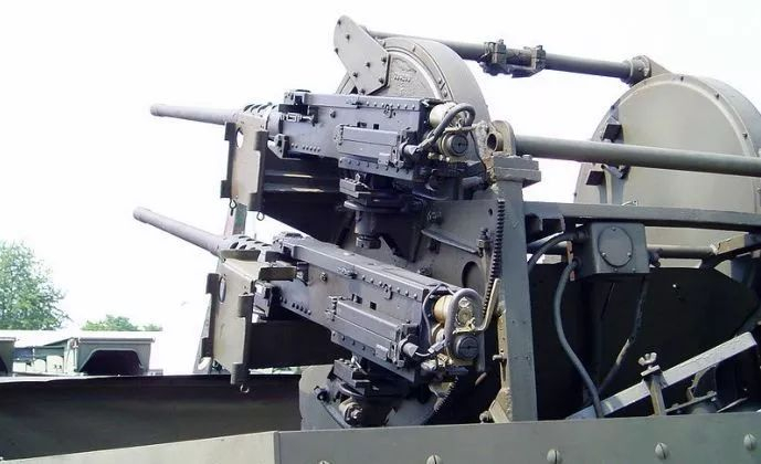 中美重机枪对比：CS/LM3重机枪和M2重机枪，谁更强？｜轻武专栏|中美|重机枪|勃朗宁_新浪新闻