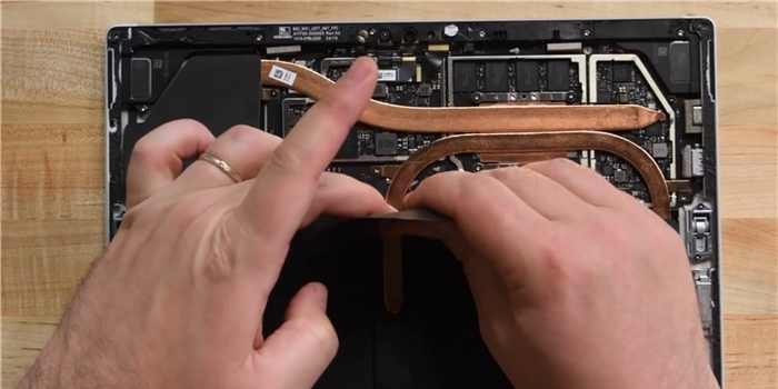 iFixit拆解Surface Pro 7：得分仍是1 该换设计了_手机新浪网