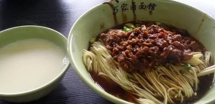 昆明30家招牌面馆，每一家都好吃到掉牙！