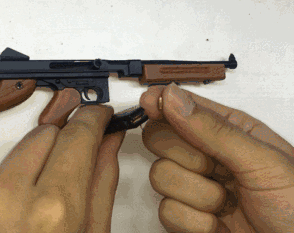 想深入了解95步枪吗？这款精致枪模能满足你的欲望