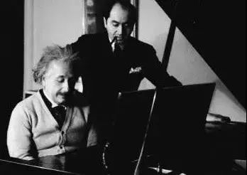 一个被物理耽误的音乐家：爱因斯坦！