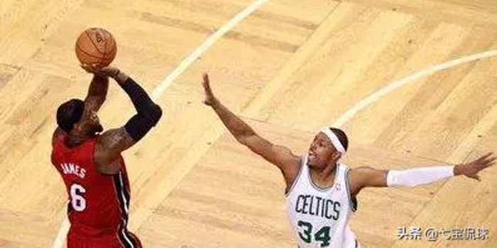 2012年，热火对战凯尔特人G6，詹姆斯祭出了他的“死亡之瞳“！_手机新浪网