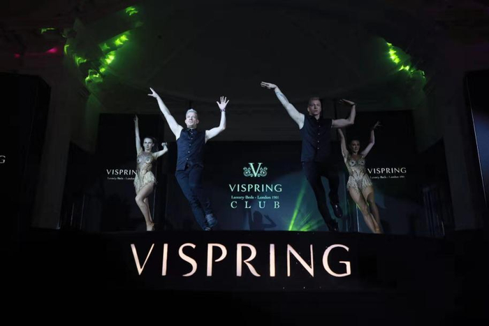 VISPRING CLUB 极致幻夜入眠 闪耀上海宝格丽酒店|宝格丽_新浪新闻