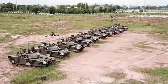 泰国版中国造VT4内部全公开 豪华度堪比隐身战机座舱_手机新浪网