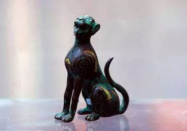 上海博物馆文物里的“汪星人”