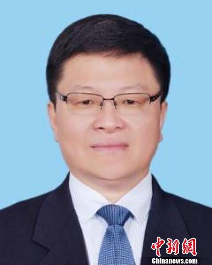 资料图：图为新当选的甘肃省监察委员会主任刘昌林。　钟欣　摄