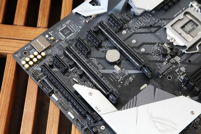 ROG STRIX Z370全系主板解析！看了再买不后悔__财经头条__新浪财经