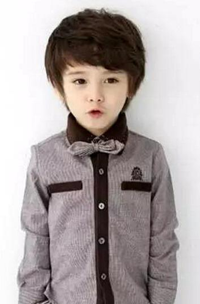 盘点那些红遍全球的混血萌娃_新浪图片