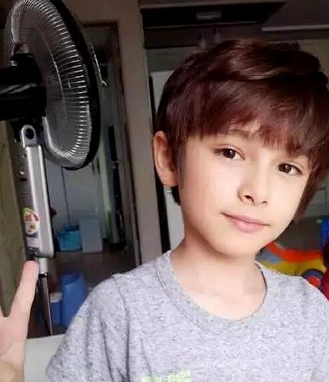 盘点那些红遍全球的混血萌娃_新浪图片