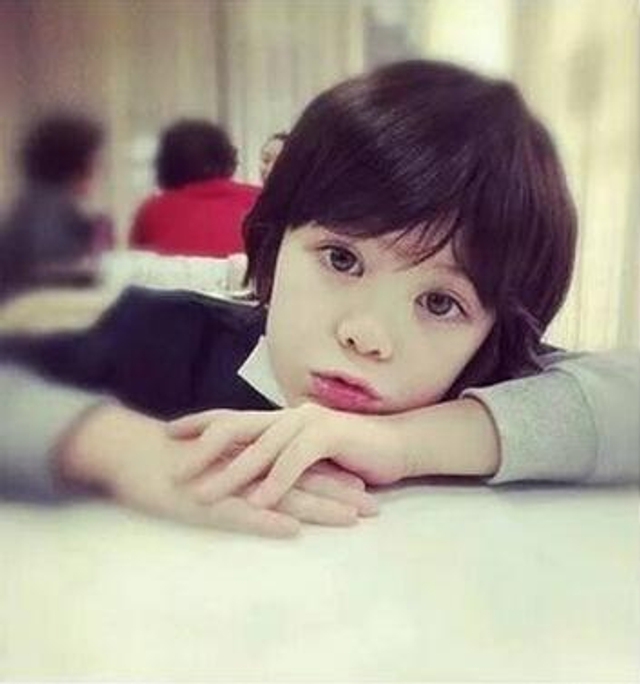 盘点那些红遍全球的混血萌娃_新浪图片