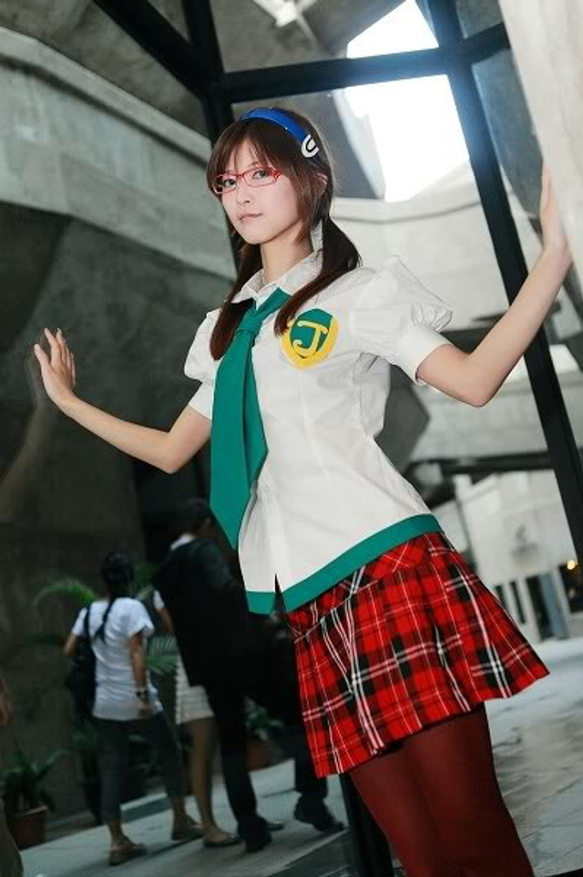 EVA剧场版眼镜娘真希波COSPLAY图赏_新浪图片