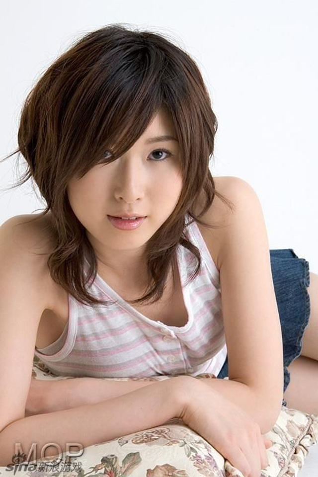 《死或生》美女武士香艳露臀COS_新浪图片