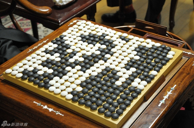 应氏杯范廷钰夺冠赛后_新浪图片