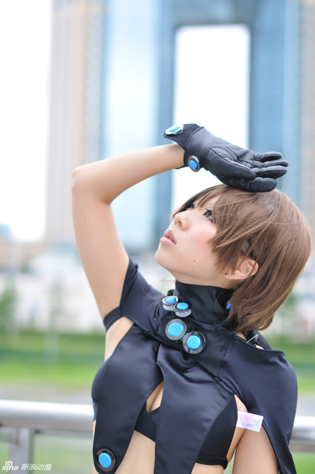 杀戮都市Gantz岸本惠，超性感镂空装扮COS_新浪图片