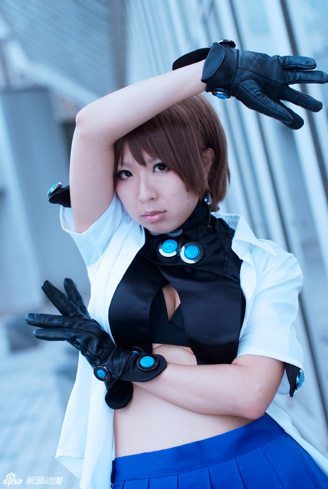 杀戮都市Gantz岸本惠，超性感镂空装扮COS_新浪图片