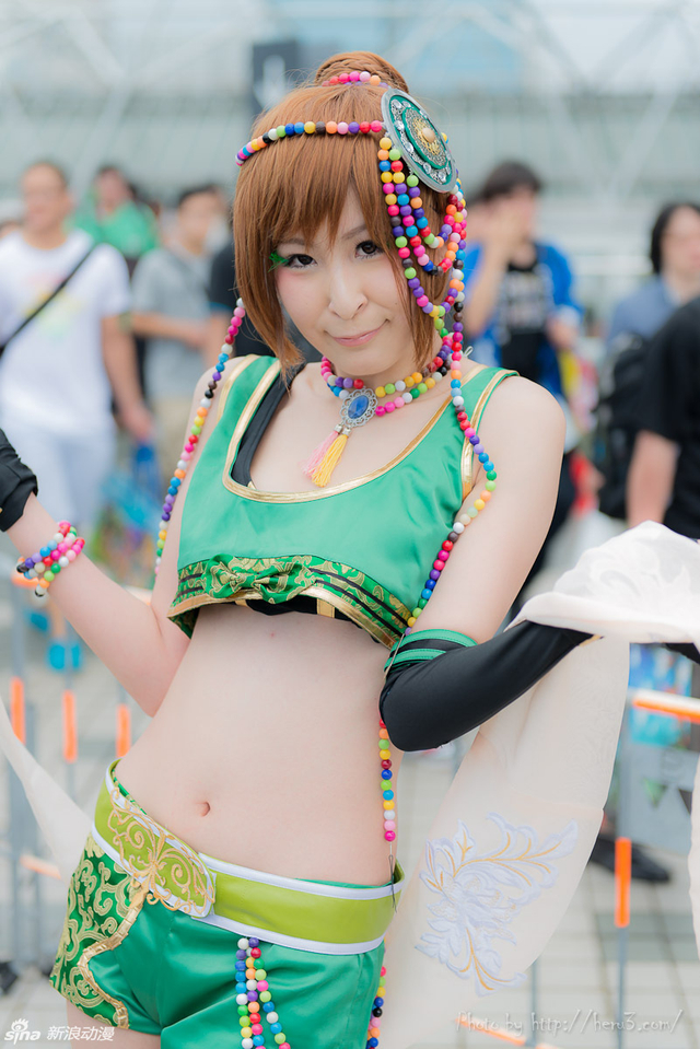 清凉性感美腿纤腰更诱人，C82 COS高清精选集_新浪图片