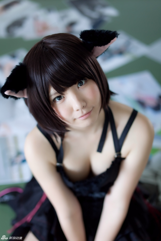 性感诱人小黑猫，人气美女coser enako写真集_新浪图片