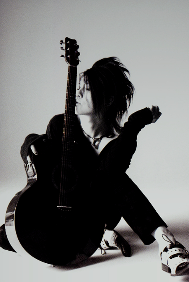 Miyavi雅写真集锦 视觉系装扮华丽唯美_新浪图片