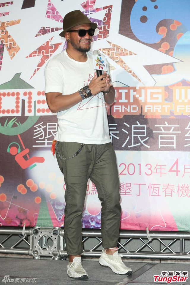 陈绮贞结婚无着落 张震岳猛健身晒黑炭_手机新浪网