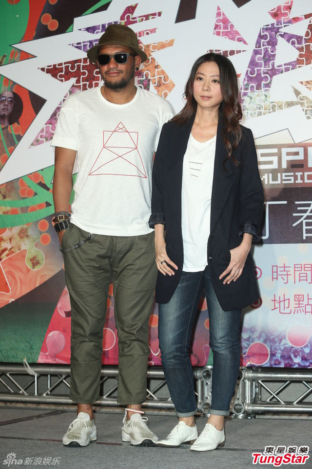 陈绮贞结婚无着落 张震岳猛健身晒黑炭_手机新浪网