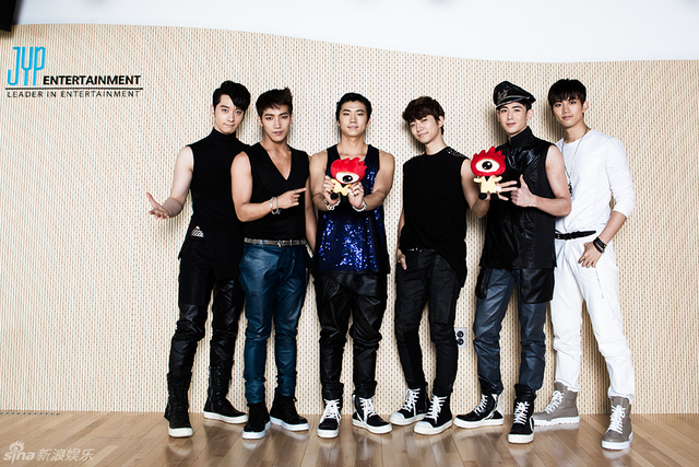 最韩流：韩团2PM没有血缘关系的亲兄弟_手机新浪网