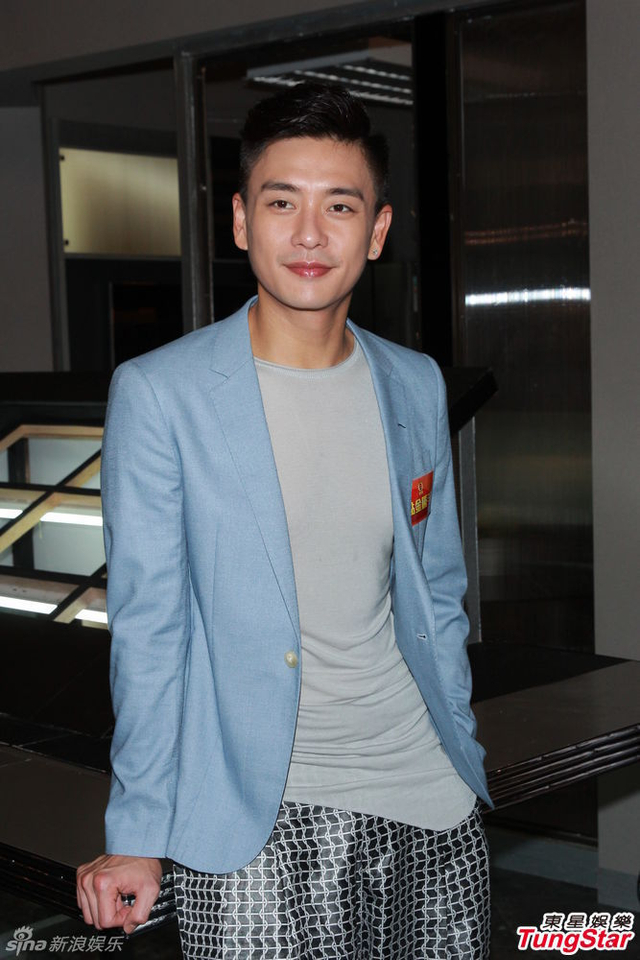 黄宗泽否认多女靠近 徐子珊初尝激吻女生_新浪图片