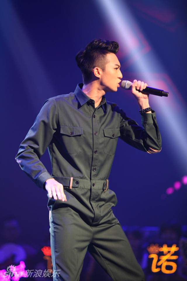 《麦王争霸》晋级赛打响 梁君诺回巢_新浪图片