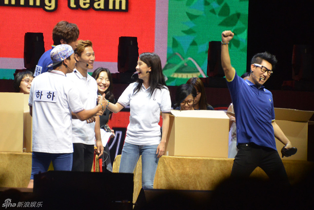 《Running Man》五成员访港人气旺_新浪图片