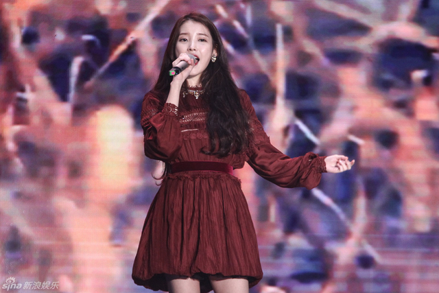 IU中文献唱《斑马斑马》 听一千多遍原唱_手机新浪网