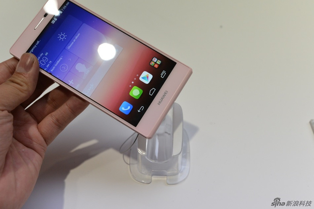 华为发布轻薄手机P7：三版本 售价2888元_手机新浪网