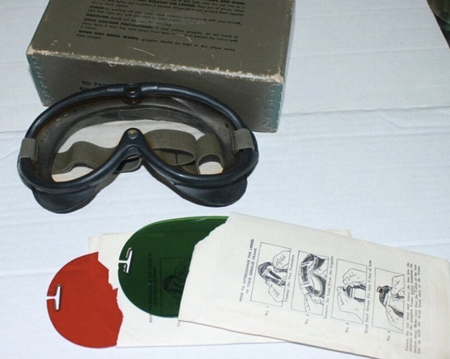 详解美国二战大片《狂怒》中坦克兵装备装具_新浪图片