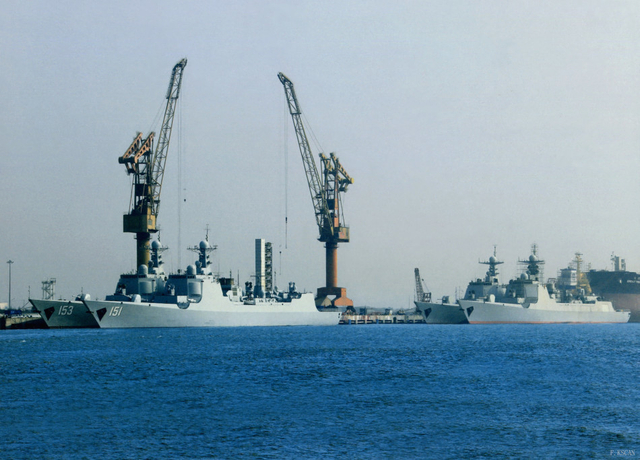 张召忠：俄若购中国052D与054A舰海军将脱胎换骨_手机新浪网