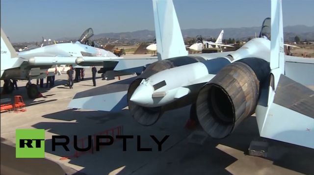 驻叙利亚苏-35S开始战斗执勤 加挂R-77中距导弹_新浪图片