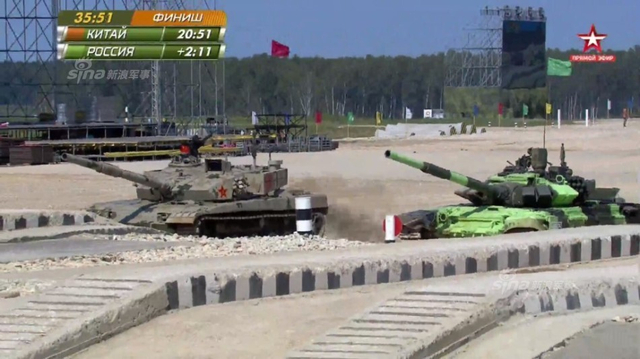 中国96B坦克完胜T72跑圈破纪录 射击仅一发脱靶_手机新浪网