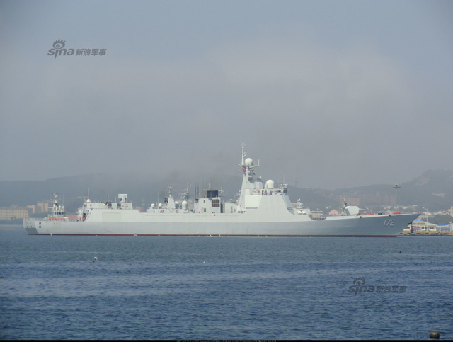 中国海军最强战舰潜艇双双现身大连 场面壮观(图)|中国海军|052D舰|潜艇|南海舰队|武器装备_手机新浪网