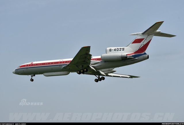 就喜欢到日本周围逛！解放军图154电子侦察机_新浪图片