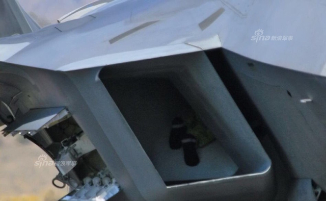 美军F22的S型进气道揭秘：歼20进气道或可变形_新浪图片