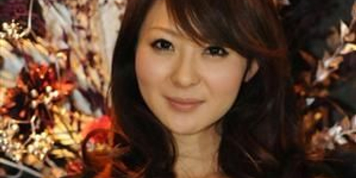 日本女星小泽菜穗转行开酒吧 曾和家里闹翻(图)_手机新浪网