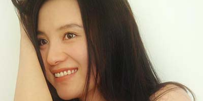 性格女孩小宋佳展现真我个性 率真自然独树一帜_手机新浪网