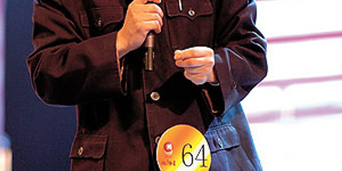 中国笑星模仿秀 假赵本山向真赵本山磕响头(图)_手机新浪网