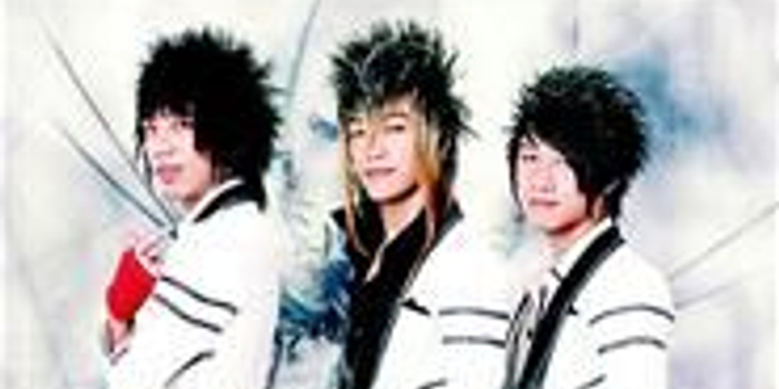 越南90后组合HKT非主流凶猛 靠发型走红_手机新浪网